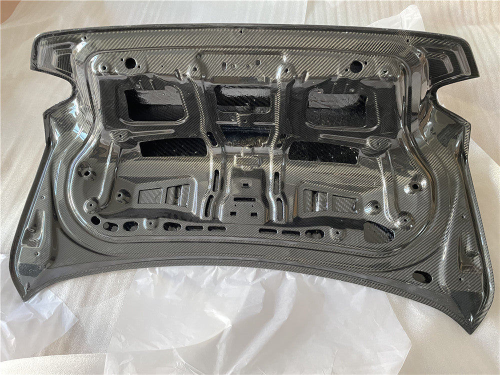 Dry carbon fiber CSL trunk for BMW G87 M2 pre-preg CSl trunk – FOCUSCARBON